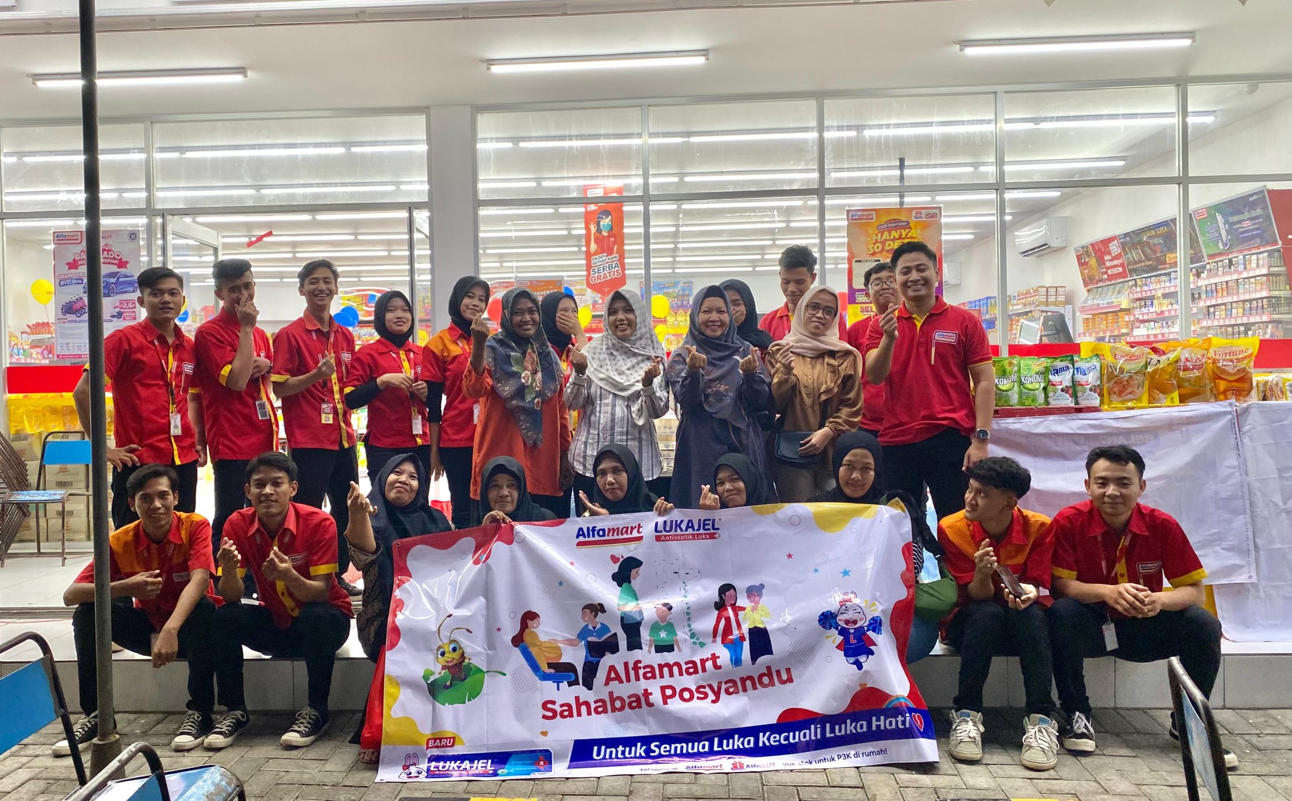 Alfamart dan Lukajel Gelar Posyandu di 34 Kota, Komitmen untuk Generasi ...